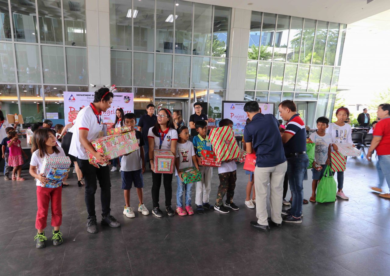 DOLE PROJECT ANGEL TREE 2019 AT MALAYAN COLLEGES MINDANAO | Malayan ...